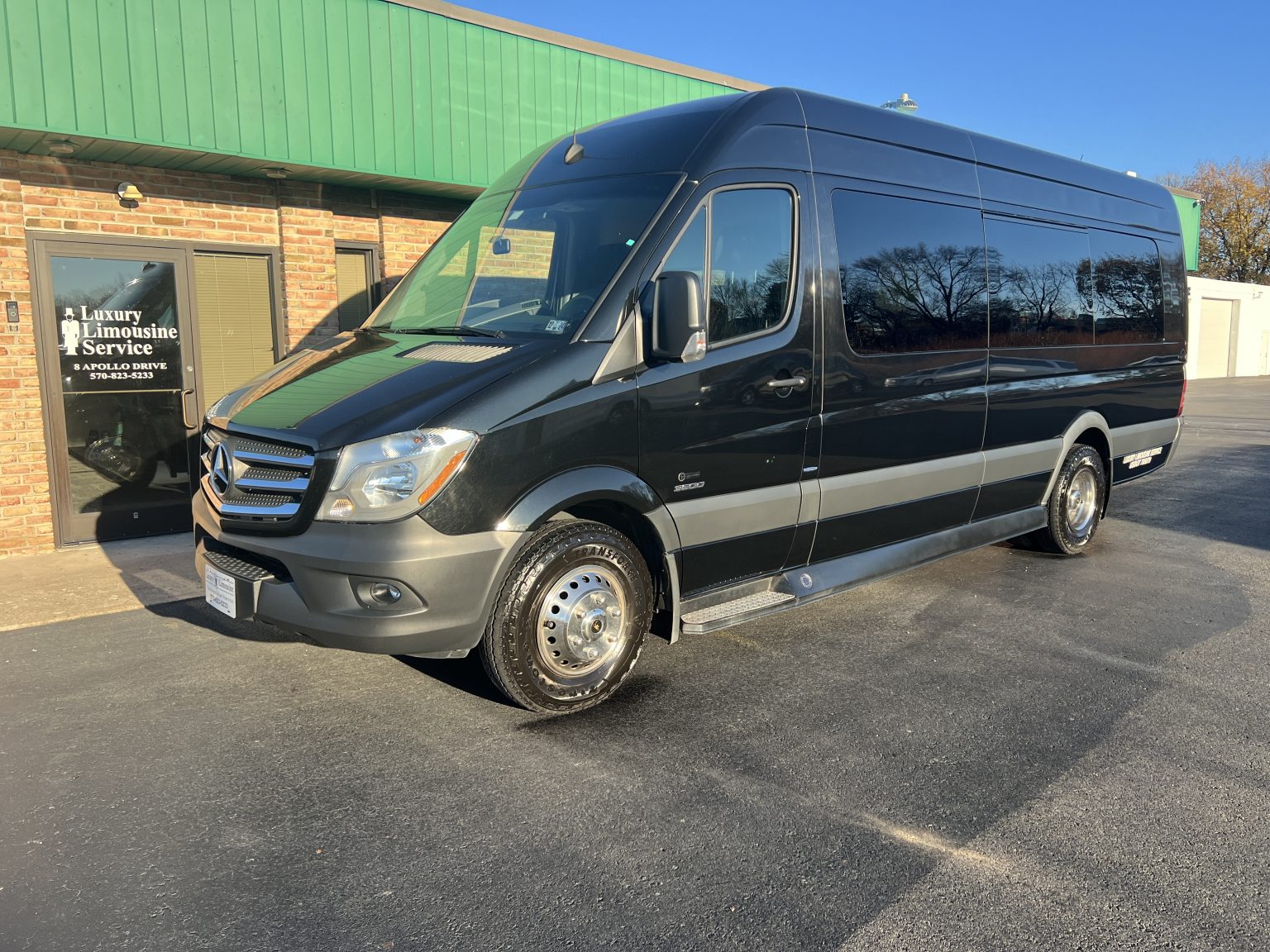 Luxury Limousine Service - Wilkes Barre Scranton Pocono Area